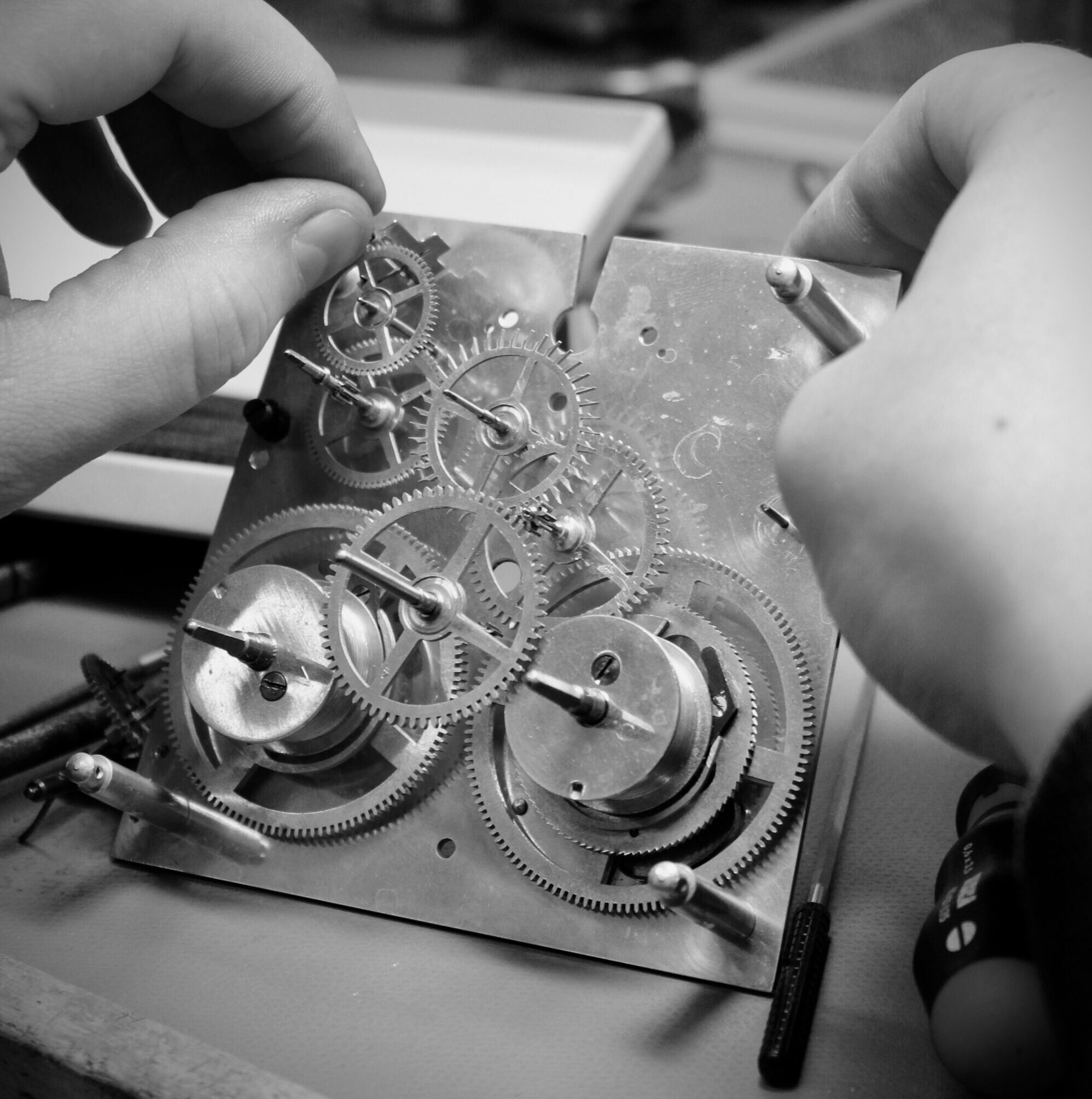 Asiakastyöt - The Finnish School of Watchmaking